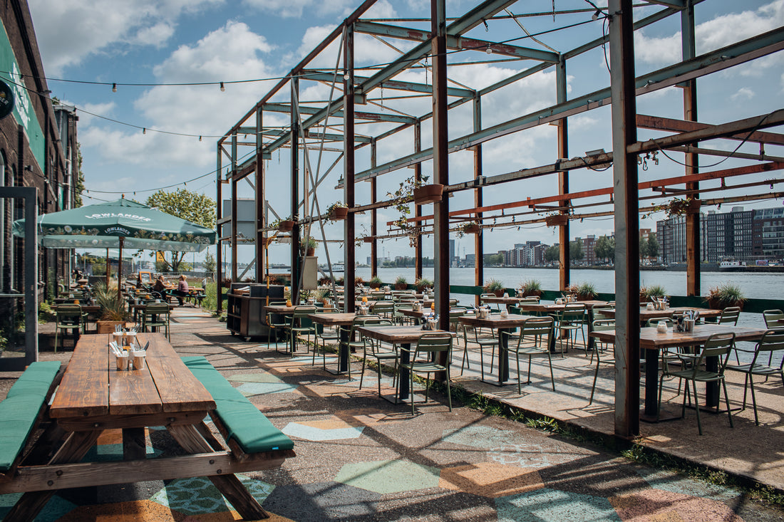 Lowlander Botanical Bar & Restaurant